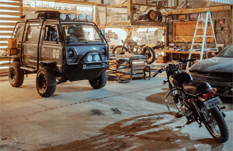 If Mad Max had a Minivan: Holy Shift Garage - VANISH TODAY